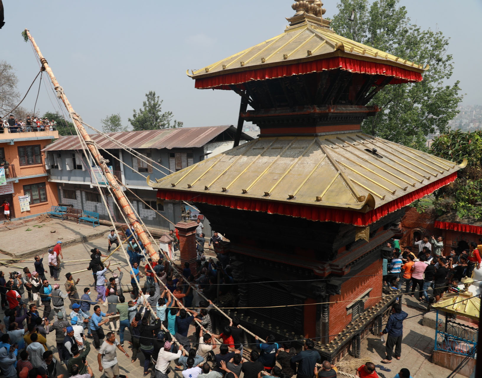 हात नभएको योसिँद्योः उठाइयो « Yo Bela